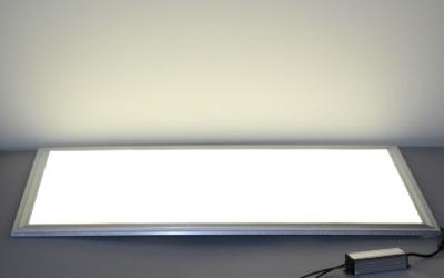 中国 DC0-10v ac100-277v LED Trofferのパネル/4000の内腔平らなライトは明るいパネルを導きました 販売のため