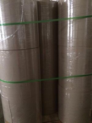 Cina il jumbo di spessore 105gsm di 700*1200mm 650*1000mm ha riciclato il rotolo di carta kraft in vendita