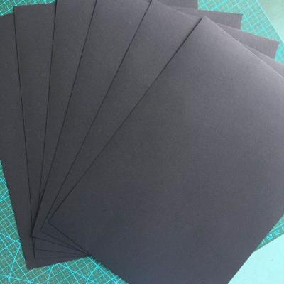 China rolo bilateral do papel de embalagem do preto 250g da largura da espessura 660mm de 0.3mm à venda