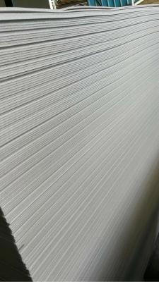 Cina anti 2.0mm polpa Grey Cardboard For Packaging Box del ricciolo di 1.5mm in vendita