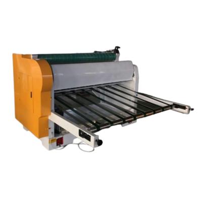 China Máquina de corte de papel para tubos de hojas del modelo 1600 NC en venta