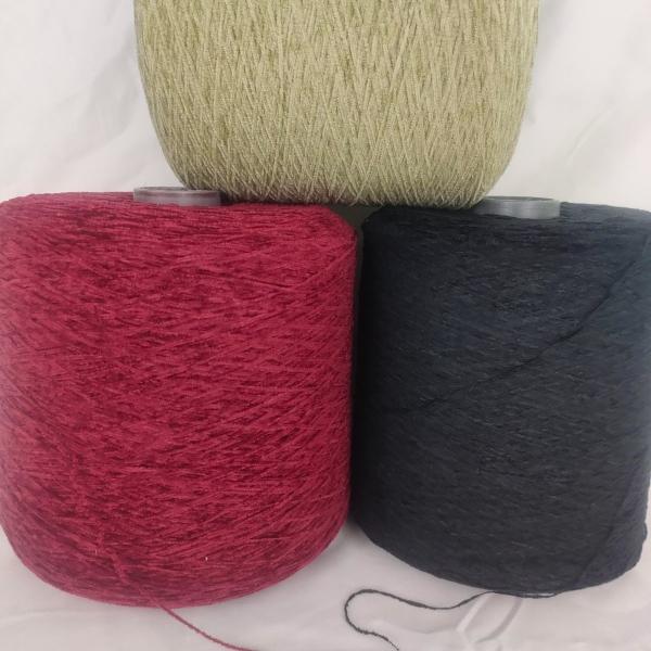 100% Polyester Dyed Yarn in Customized Color Chenille Yarn for Knitting