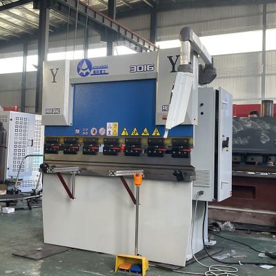 China 30T 1600MM Hydraulische Persremmen met Hoge Nauwkeurigheid 0.02mm van Tp10s Te koop
