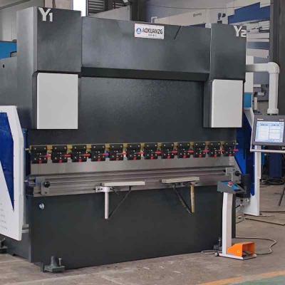Cina Macchina piegatubi idraulica della lamiera sottile di CNC di 80T2500MM facile da operare in vendita