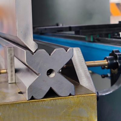 Cina Freno 3mm della pressa idraulica di CNC con E21 il regolatore 5.5Kw 63T 2500mm in vendita