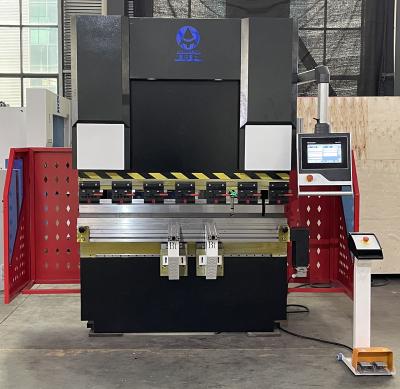 China O CNC do freio da imprensa hidráulica de 80T1600MM com linha central de DA53T 4+1 personalizou à venda
