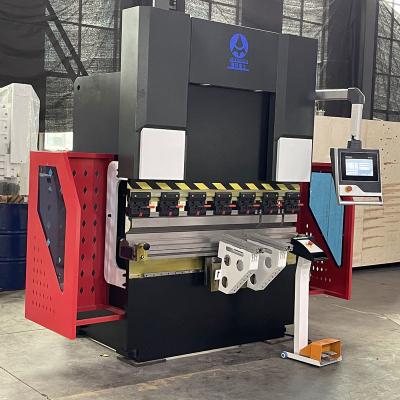 Cina La stampa di CNC di DA53T frena la piegatura idraulica Y1, Y2, la X, R, con il servo motore principale in vendita