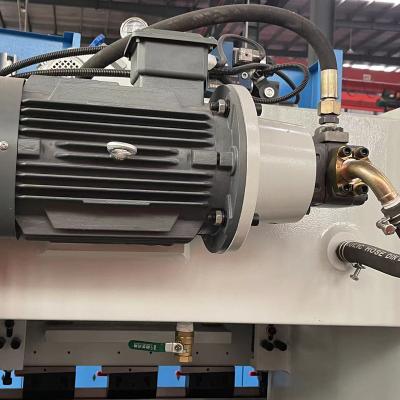 China máquina da dobradura da chapa metálica do CNC do freio Wc67y 950mm da imprensa da barra da torsão 40T com linha central de R à venda