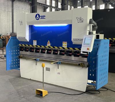 China Tp10s Controller 40T 2500MM Press Brake Hydraulische buigmachine met optionele beschermende hek Te koop