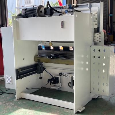 Cina 160T3200mm Lavorazione di lamiere di metallo Personalizzabile Pressa idraulica Freni fabbrica personalizzazione in vendita