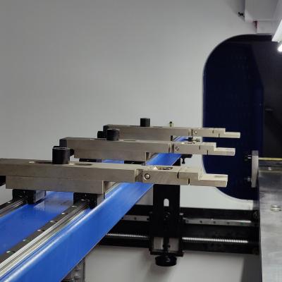 China Máquina de dobra CNC 300T 3200 E21 Controlador de folha de dobra à venda