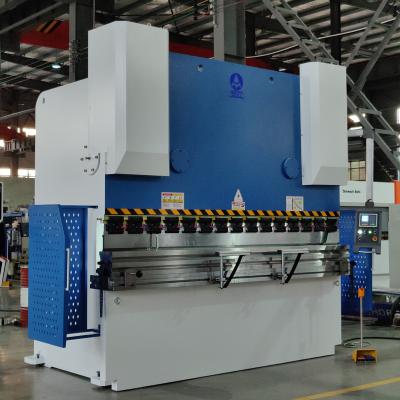 中国 高効率のWC67Y-400T4000 NCコントローラー 液圧プレスブレーキ 26KW 販売のため