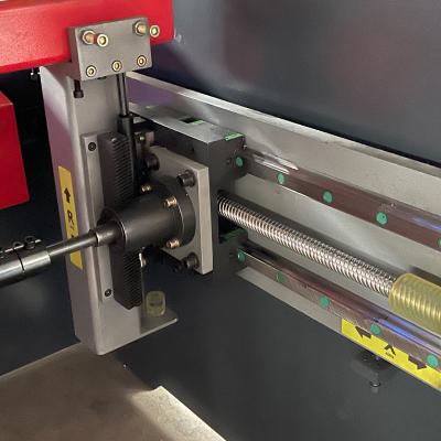 China Máquina de dobra de travões de pressão CNC hidráulica de pólo leve Máquina de dobra de ligação dupla à venda