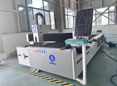 Cina 1000w 2000w Cnc Fiber Laser Cutting Machine AX3015 per acciaio al carbonio Acciaio inossidabile alluminio in vendita