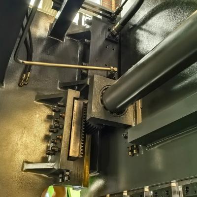 Cina Freno a pressione idraulica macchina di piegatura CNC grande tonnellaggio TP10S sistema 350T in vendita