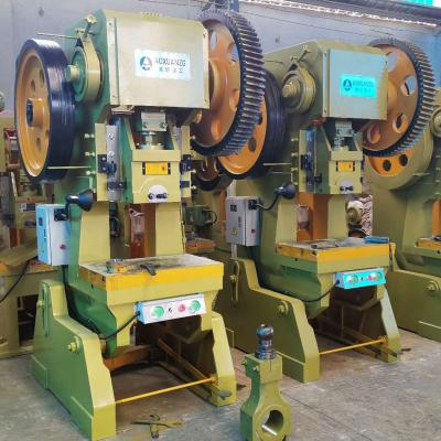 Cina punzonatrice automatica idraulica 5.5kw 4200kg del foro di CNC 80T in vendita