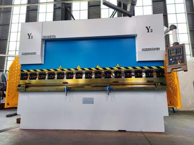 Cina macchina piegatubi di CNC del piatto dello strato del ferro 1000kn idraulica in vendita