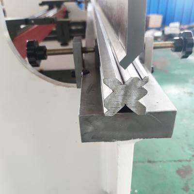 China Máquina hidráulica do dobrador da barra da torsão do CNC com Estun E21 à venda