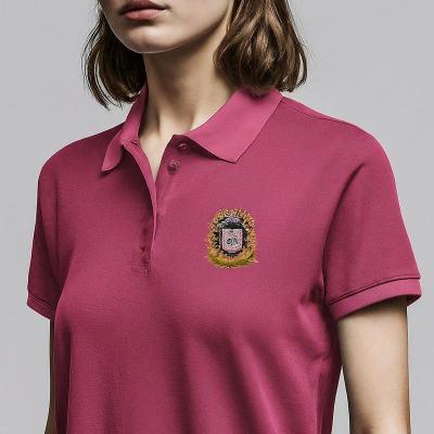 Cina Camicie da polo rosa personalizzate 170-210 grammi con un design senza cuciture ricamato in vendita