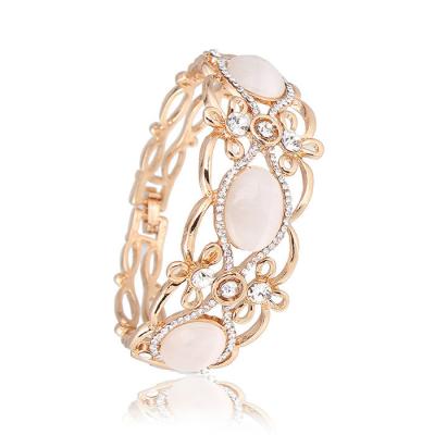 China Special Wholesale Fashion 18k gold plated cat's eye bangles women fashion bracelet for sale