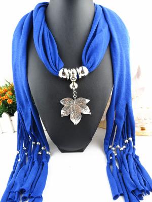 China Wholesale new design fashion alloy maple leaf pendant scarf jewelry for sale