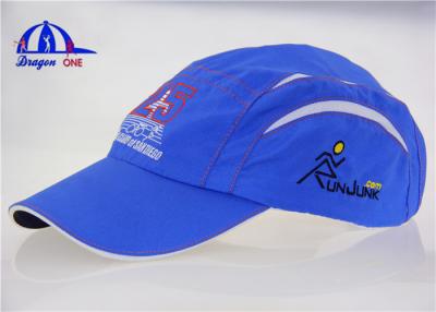 China Custom 100% Polyeser Sports Baseball Caps With Embroidery On Crown for sale
