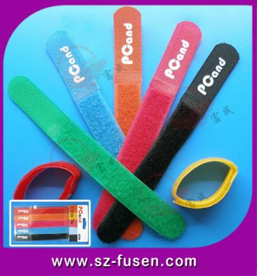 China Black / Red Nylon Velcro Hook And Loop Cable Ties For School / Houshold for sale