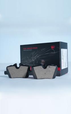 Китай Комплект тормозных колодок FMSI D698 для Hyundai Terracan - стандартный размер 8.5 x 6.5 x 4.5 дюймов продается