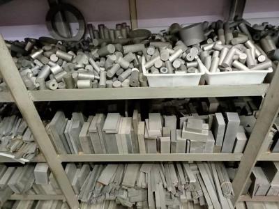 Cina Polished Tungsten Carbide rod custom size cemented carbide parts custom size in vendita
