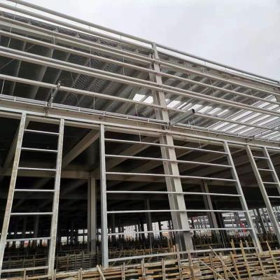 China Prefabricated Industrial Steel Buildings with Glass Wool Sandwich Panels for sale