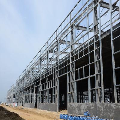 China Q235 Prefabricated Steel Building with Sandwich Panel Roof Cladding for sale