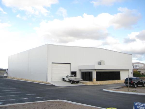 Quality Q235B / Q345B Industrial Steel Hangar Building Prefabricated 36m Span for sale