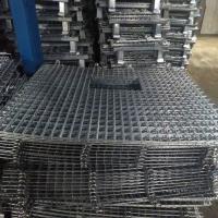 China Wire Mesh Stacking Pallet Racks Post Stillages Fabric Roll Storage Cage for sale