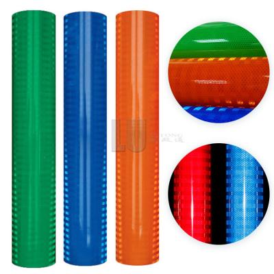 China Engineering Grade Prismatic Retro Reflective Sheeting For Traffic Signs for sale