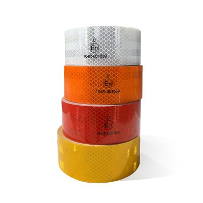China PET-prismatische 2'X150ft ECE 104r reflecterende band voor vrachtwagens for sale