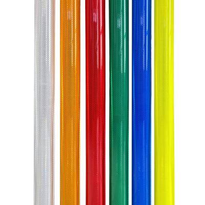 China Diamond Grade Reflective Sheeting with Micro Prismatic Technology for 10 Years Service Life for sale