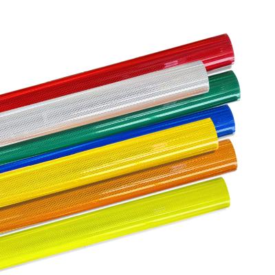 China Full-Cube Prismatic Technology Diamond Grade Reflective Sheeting with 10 Years Performance Life for Road Safety for sale