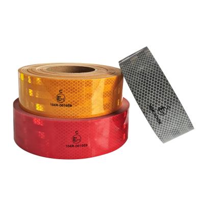 China Aluminum Micro Prismatic ECE 104R Reflective Tape Vehicle Contour Markings for sale