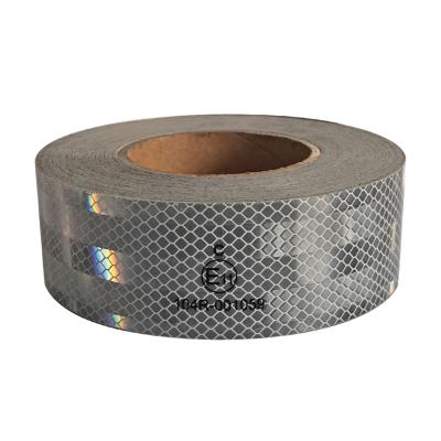 China ECE 104R Microprismatic Reflective Tape Heavy Vehicle Safety Marking for sale