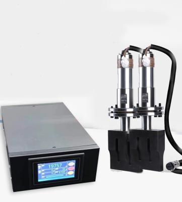 China 20KHz 15KHz Ultrasonic Transducer Generator , Mold Plastic Sheet Welding Machine 2000W for sale