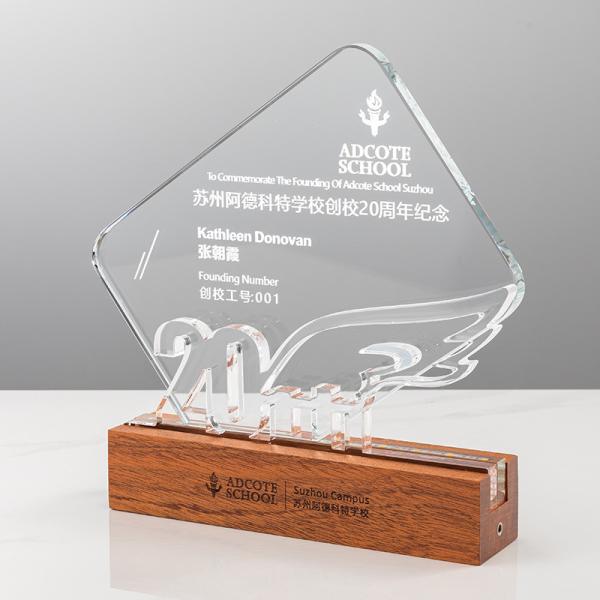 Quality Custom UV Printing Acrylic Award With Wood Base , Cast Plexiglass Plaques OEM for sale