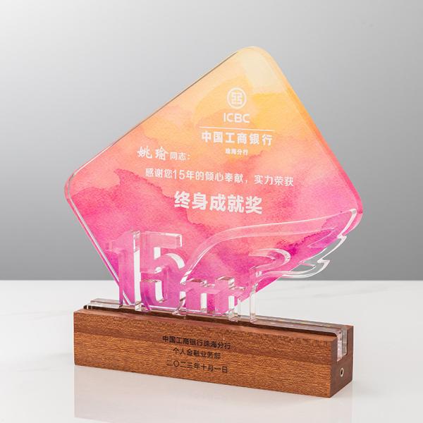 Quality Custom UV Printing Acrylic Award With Wood Base , Cast Plexiglass Plaques OEM for sale