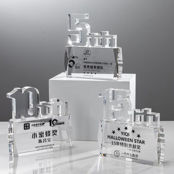 Quality The 5th Year Anniversary Acrylic Award Plaques With Base Custom Engraving for sale