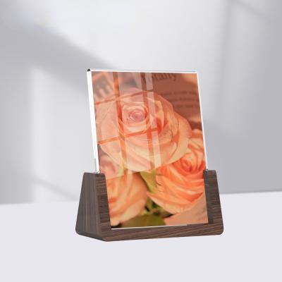 China Gepersonaliseerd Acrylisch en Hout U-vormig fotoraam, Desktop Acrylisch Foto Display 6x7, 7x7 en 8x10 inch for sale