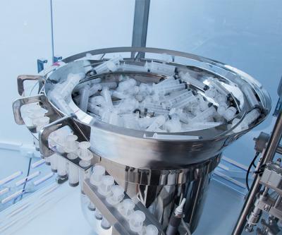 China Automatic Syringe Filling Plugging Machine 80ml Veterinary Anesthesia Sterile Plastic for sale