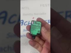 Pepperl+Fuchs UB100-F77-E2-V31 Ultrasonic Direct Detection Sensor