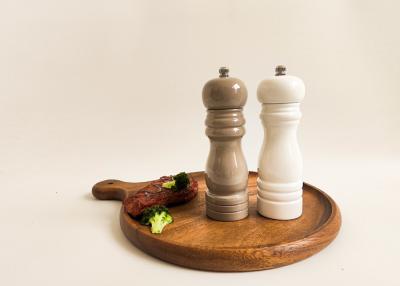 China Easy To Use Wooden Salt And Pepper Grinders With Customizable Fillers Necessary Tools For Kitchen for sale