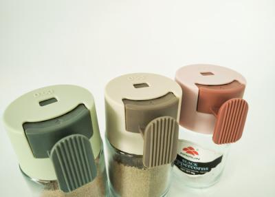 Cina Capo di barattolo di spezie in plastica personalizzabile Riempiebile per uso in cucina / picnic in vendita