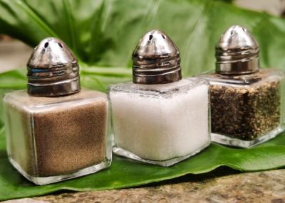 Cina Metalcraft 17ml Glass Condiment Shaker con coperchio metallico: Qualità e capacità premium in vendita