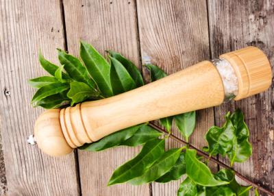Cina Legno di gomma e macinatrice di ceramica con condimento in vendita